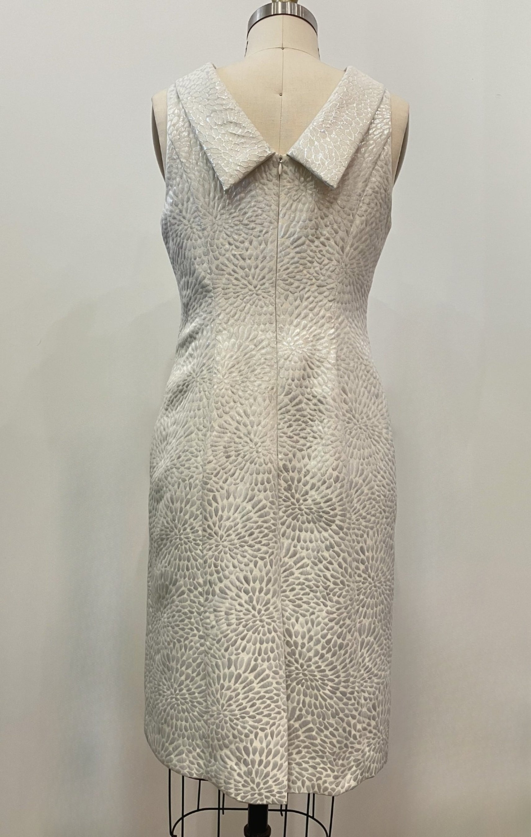 Brocade Roll-Collar Sheath, size Medium – Kimera